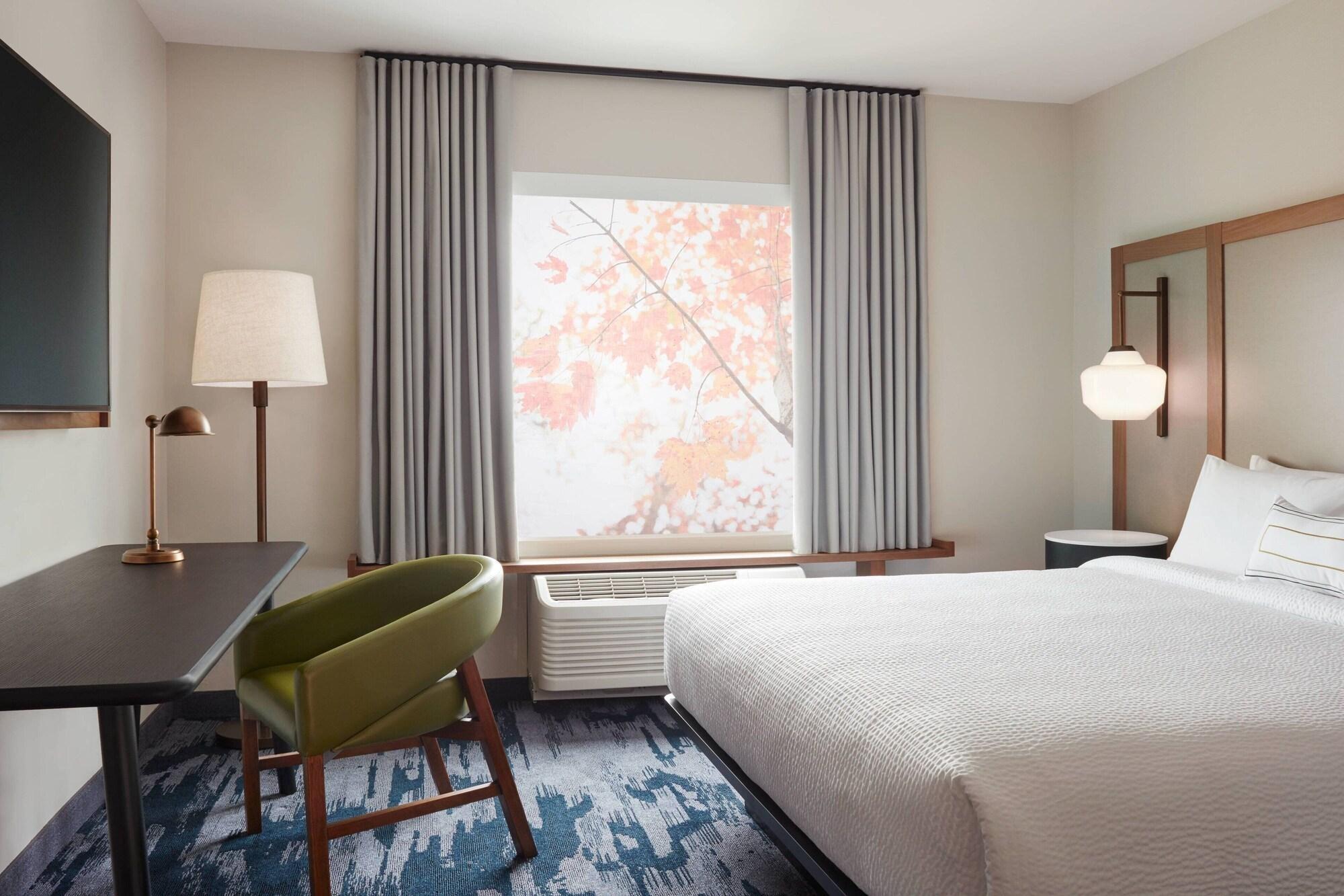 Holiday Inn Express & Suites Seattle - City Center 2026 Deals