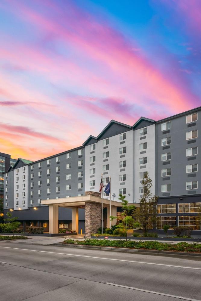 Holiday Inn Express & Suites Seattle - City Center 2026 Deals