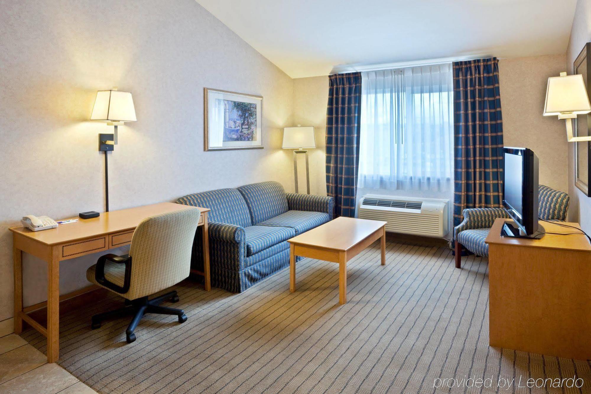 Holiday Inn Express & Suites Seattle - City Center 2026 Deals